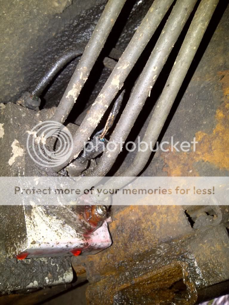 D2 ACE fluid leak from electric Valve | Land Rover and Range Rover Forum